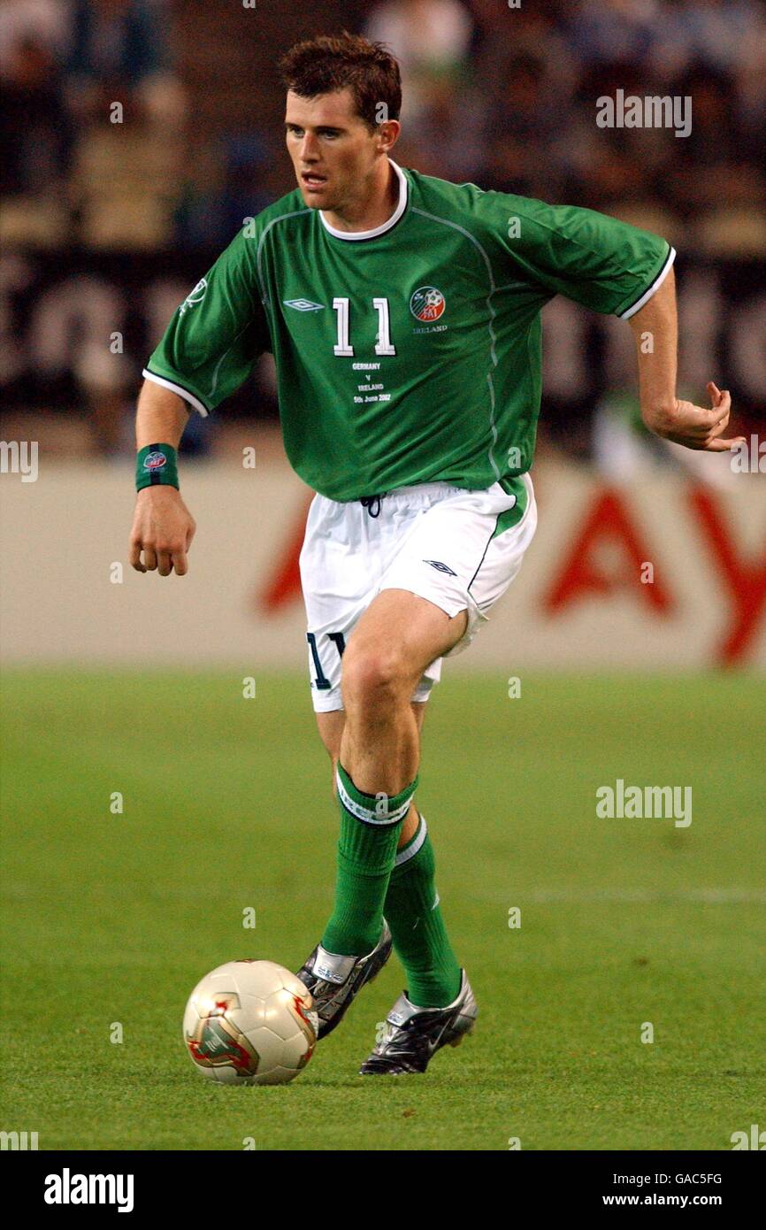 World cup 2002 ireland v germany hi-res stock photography and images ...