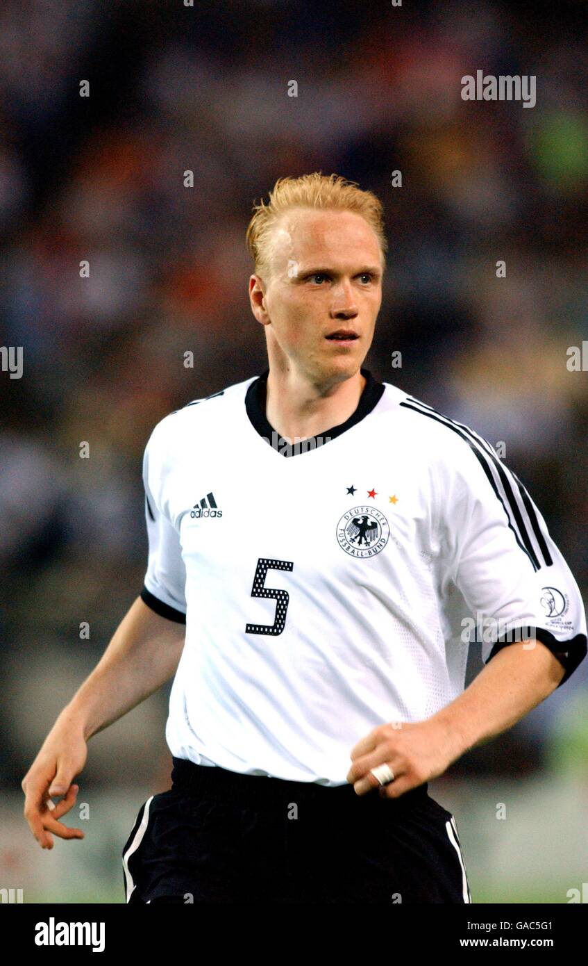 World cup 2002 ireland v germany hi-res stock photography and images ...