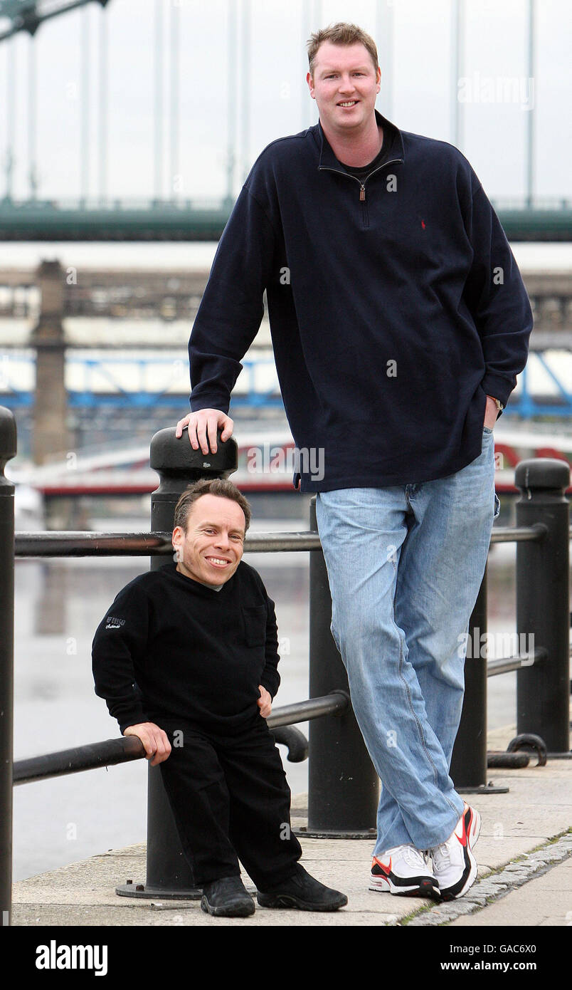 Britains Tallest Man High Resolution Stock Photography and Images - Alamy