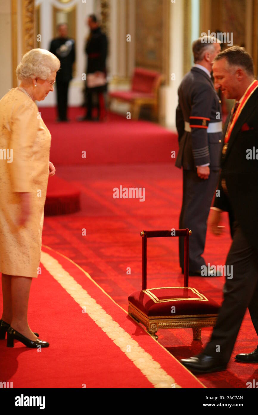 Sir ian richmond hi-res stock photography and images - Alamy