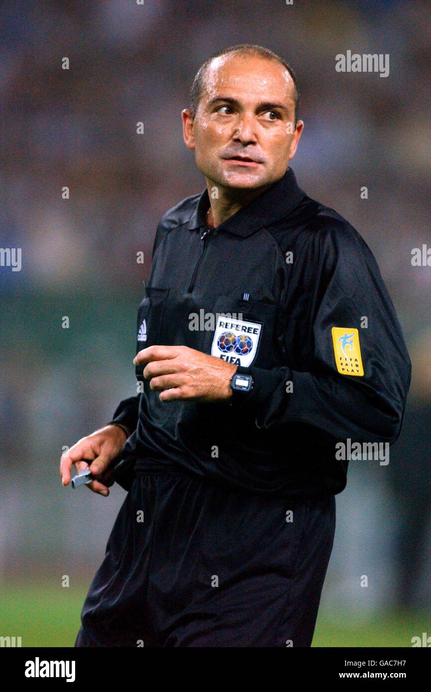Referee Antonio Lopez Nieto managed to break the record for the number ...