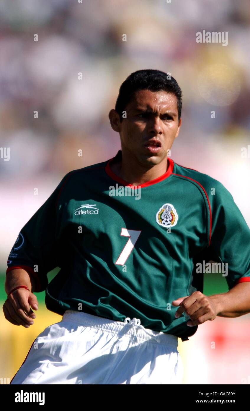 Soccer - FIFA World Cup 2002 - Group G - Mexico v Ecuador Stock Photo ...