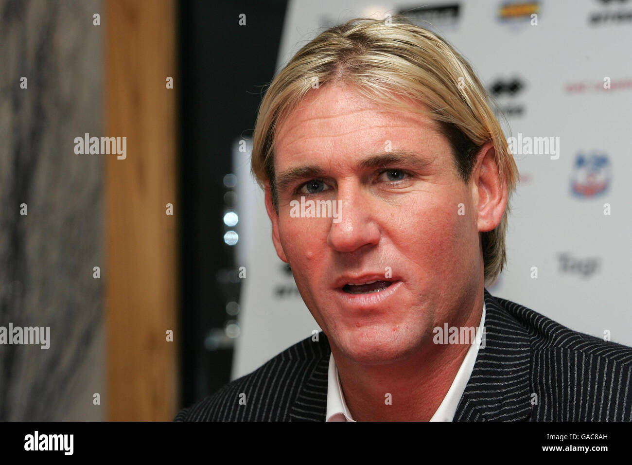 Simon jordan crystal hi-res stock photography and images - Alamy