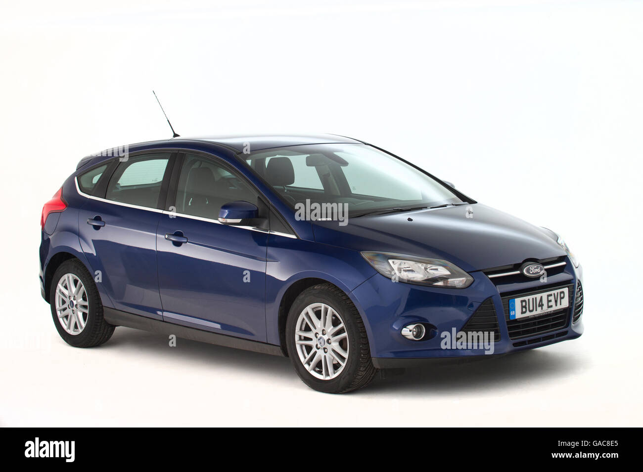 Blue ford focus hi-res stock photography and images - Alamy