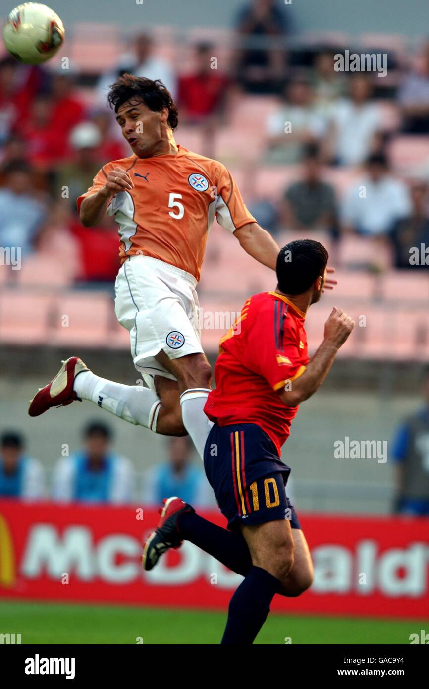 Soccer -FIFA World Cup 2002 - Group B - Spain v Paraguay Stock Photo ...