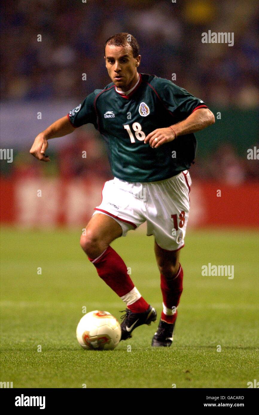 Soccer fifa world cup 2002 mexico v italy group g hi-res stock ...