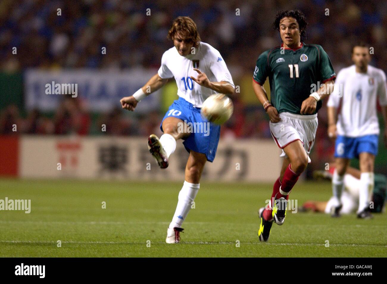 Soccer - FIFA World Cup 2002 - Group G - Mexico v Italy. Italy's ...