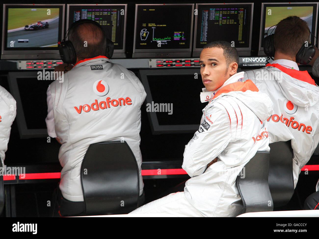Pit wall f1 hi-res stock photography and images - Alamy