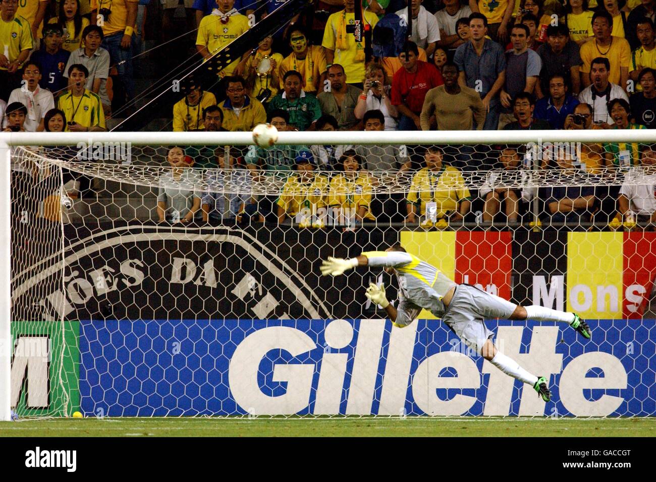 Soccer - FIFA World Cup 2002 - Second Round - Brazil v Belgium Stock ...