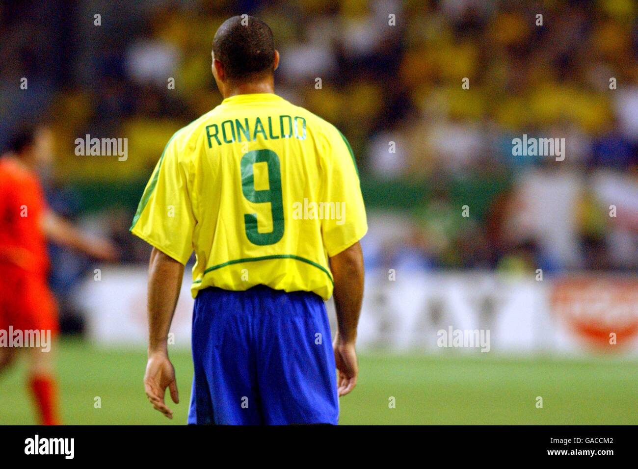 Ronaldo 2002 World Cup Stock Photos & Ronaldo 2002 World Cup Stock ...