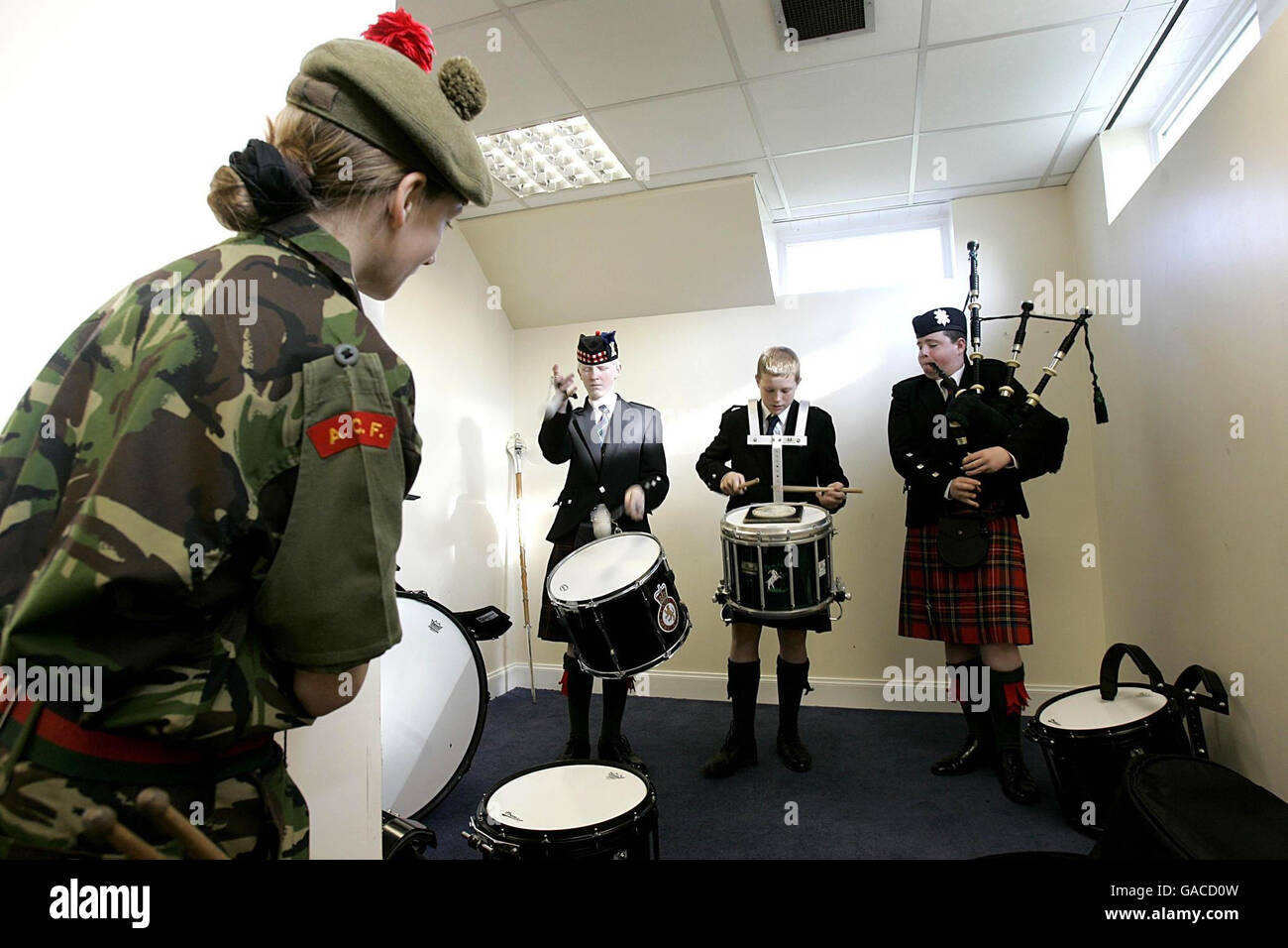 Bagpiping hi-res stock photography and images - Alamy