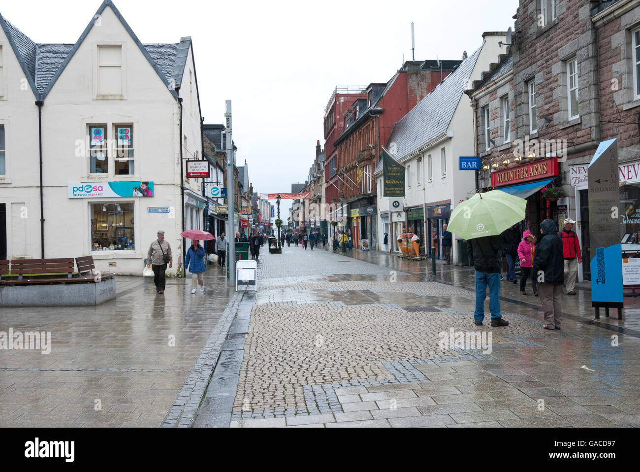 A wet day at Fort William Town centre,Scotland, UK Stock Photo - Alamy