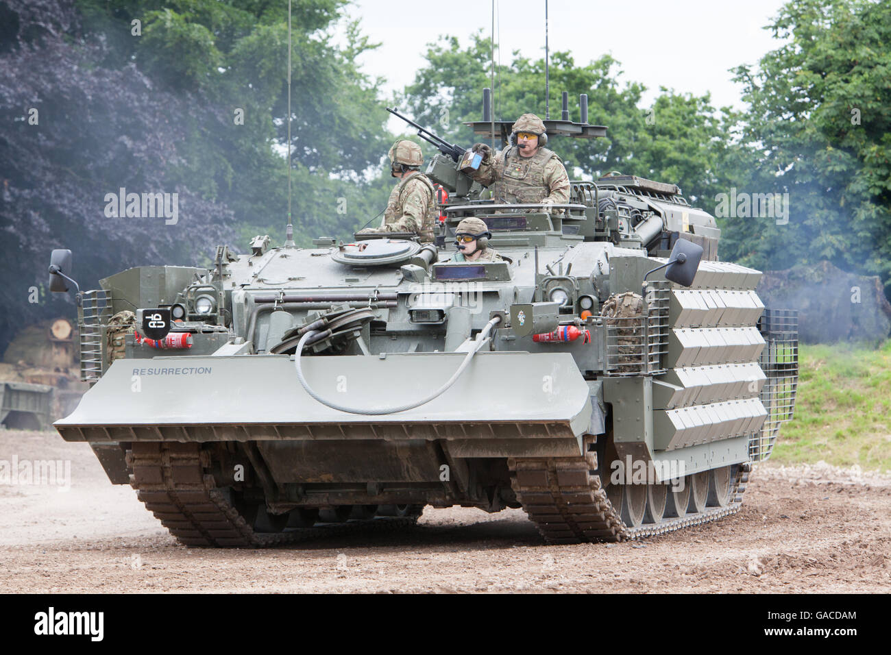 CRARRV Challenger Armoured Repair And Recovery Vehicle TES(H) at ...