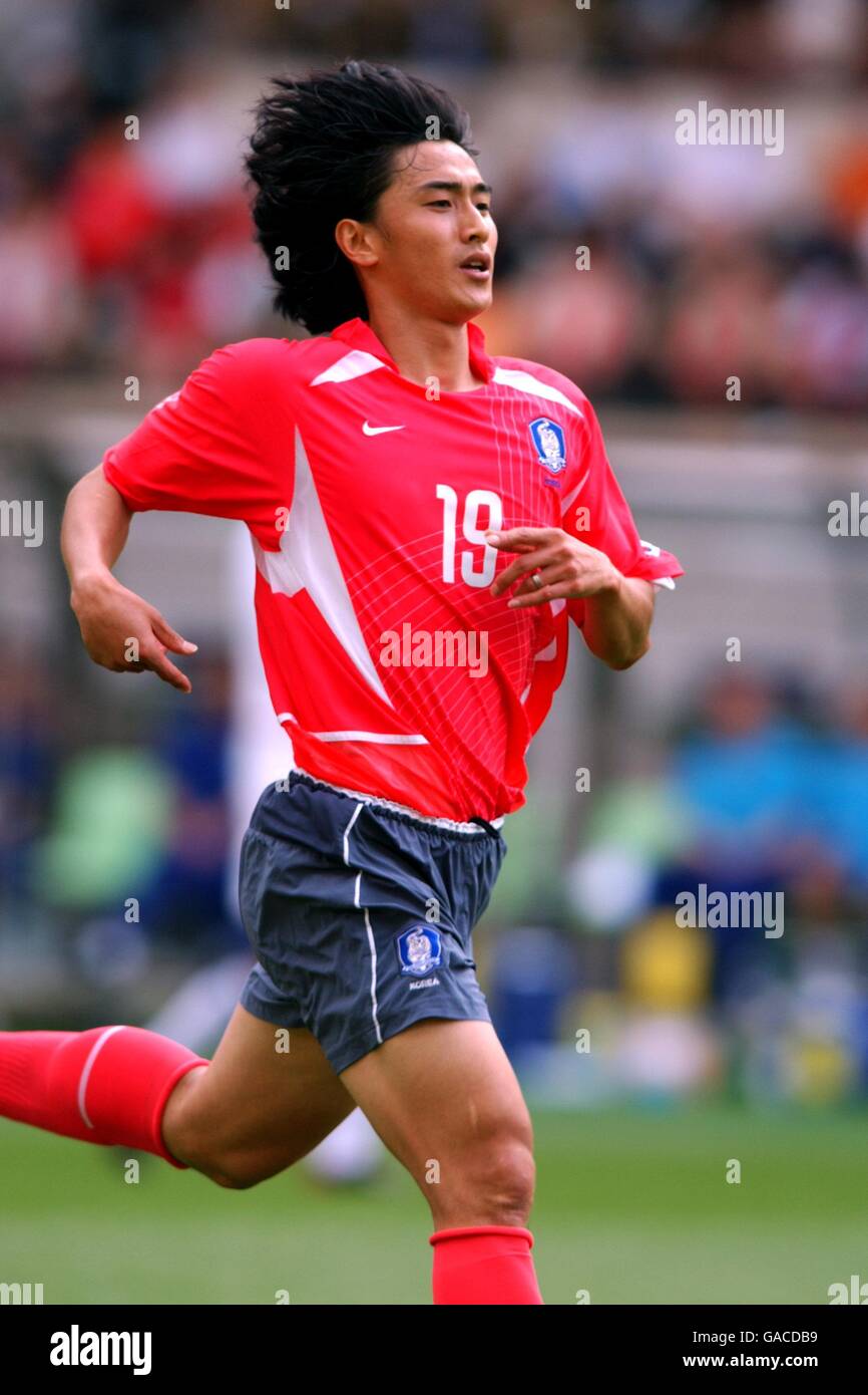 Soccer -FIFA World Cup 2002 - Group D - Republic Of Korea v USA. Jung ...