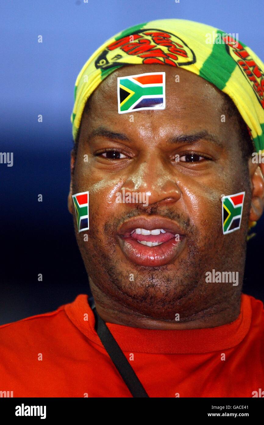 Soccer fifa world cup 2002 group south africa spain hi-res stock ...