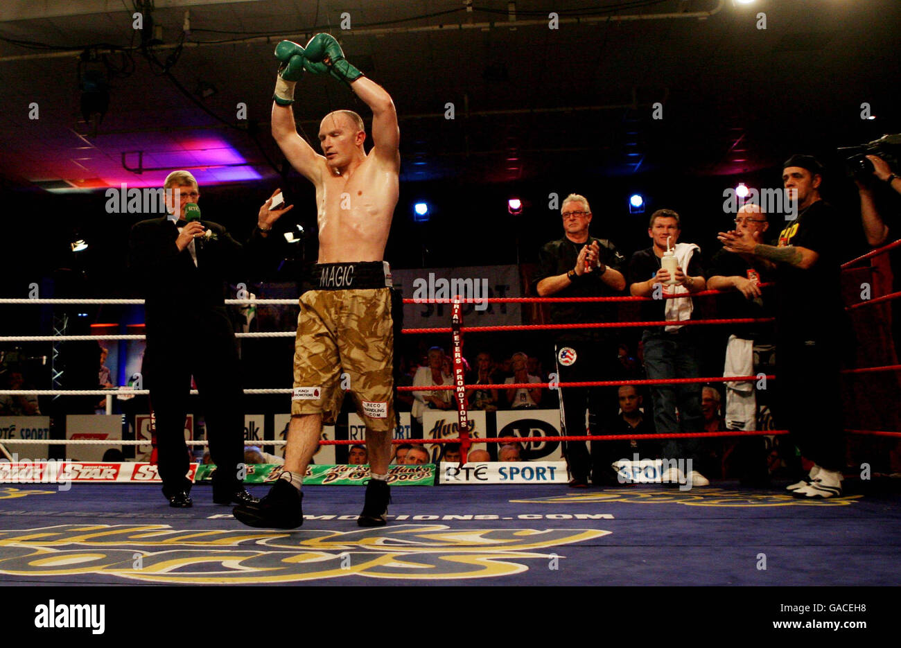 Matthew Hatton younger brother of Champion boxer Ricky Hatton enters ...