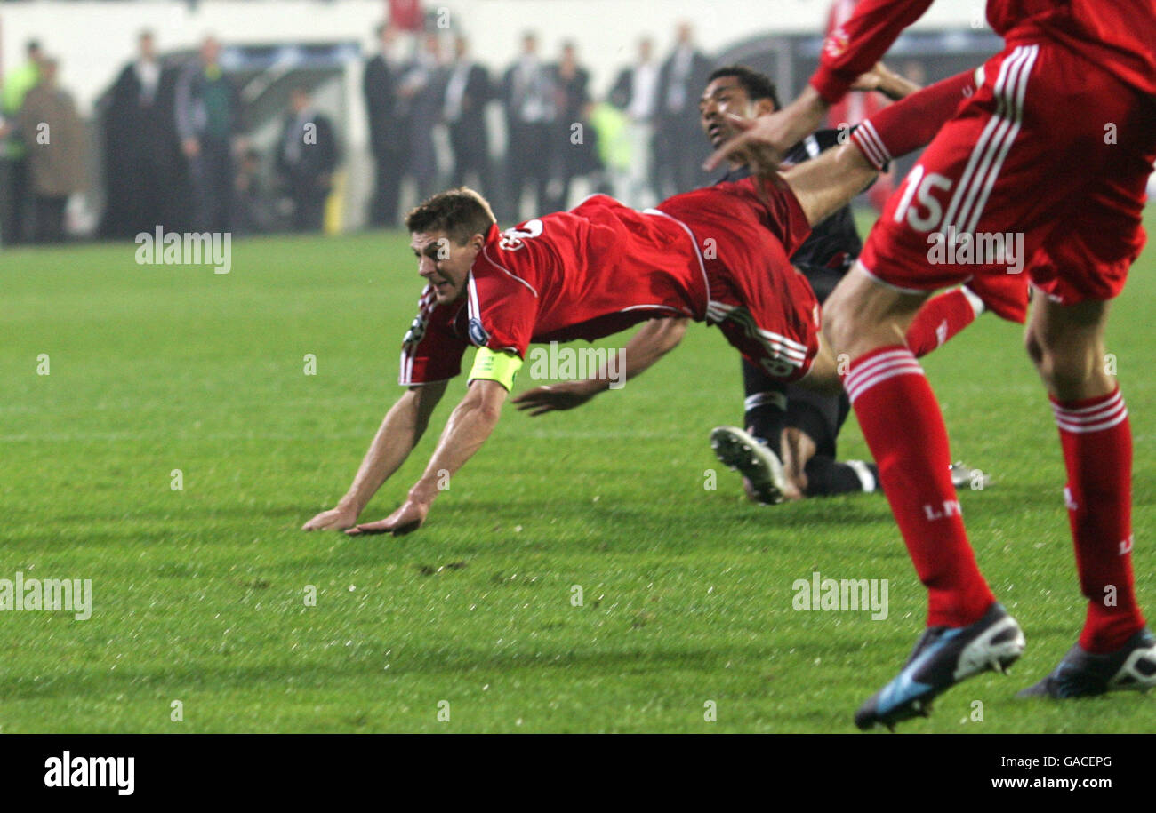 Soccer - UEFA Champions League - Group A - Besiktas v Liverpool - Inonu ...
