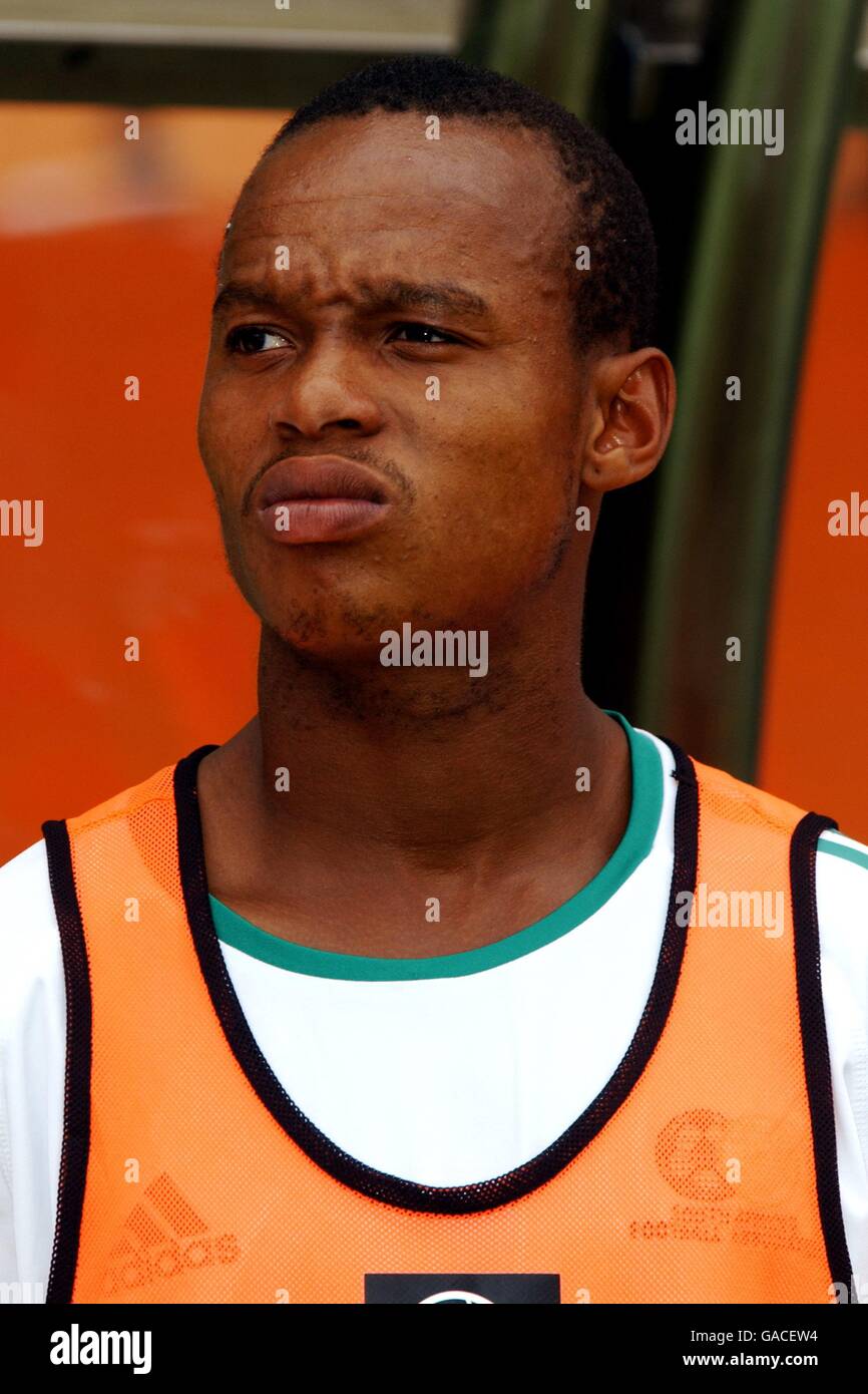 Soccer fifa world cup 2002 group south africa slovenia hi-res stock ...