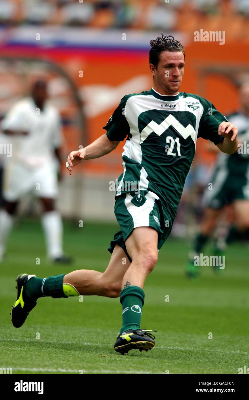 Soccer fifa world cup 2002 group south africa slovenia hi-res stock ...