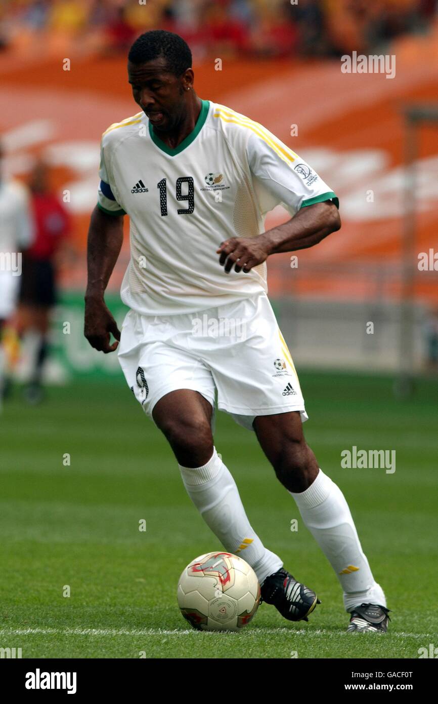 Soccer fifa world cup 2002 group south africa slovenia hi-res stock ...