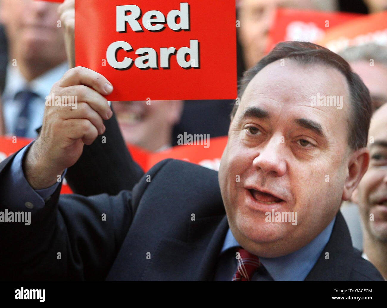 Show racism the Red card campaign Stock Photo - Alamy