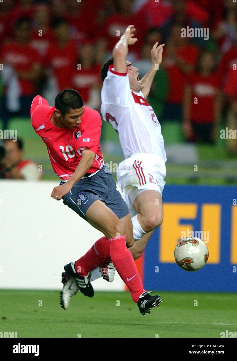 Fifa world cup 2002 korea v turkey hi-res stock photography and images ...
