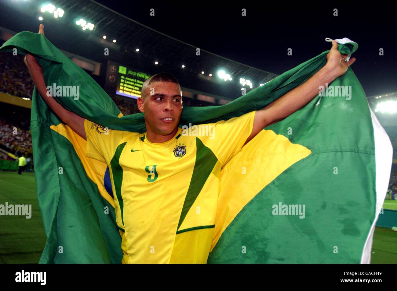 Brazil 2002 World Cup Stock Photos & Brazil 2002 World Cup Stock Images ...