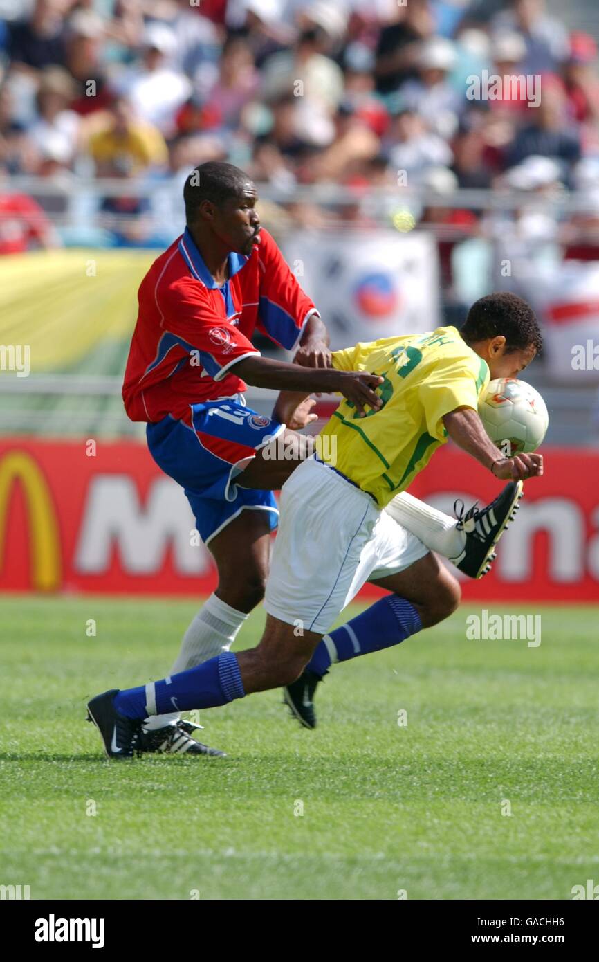 Soccer - FIFA World Cup 2002 - Group C - Costa Rica v Brazil. Costa ...