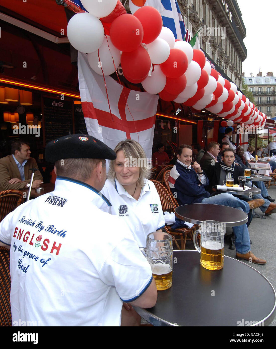 English rugby supporters hi-res stock photography and images - Alamy