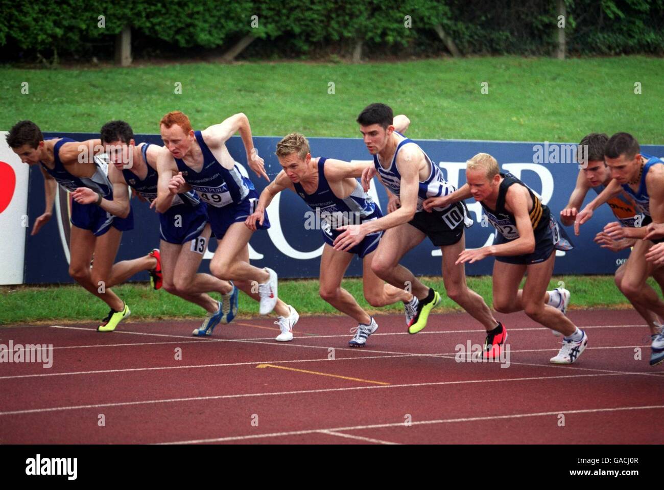 Start mens 1500 metres hi-res stock photography and images - Alamy