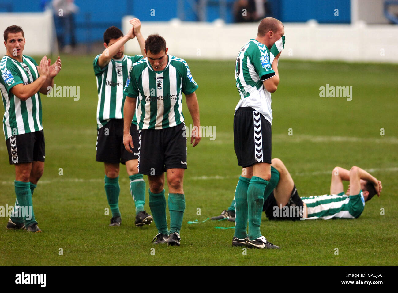 Gainsborough trinity v blyth spartans hi-res stock photography and ...