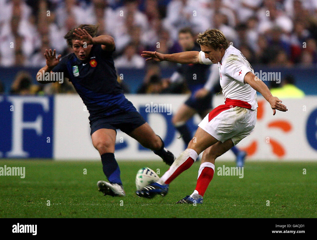 Jonny wilkinson drop goal world cup hi-res stock photography and images ...