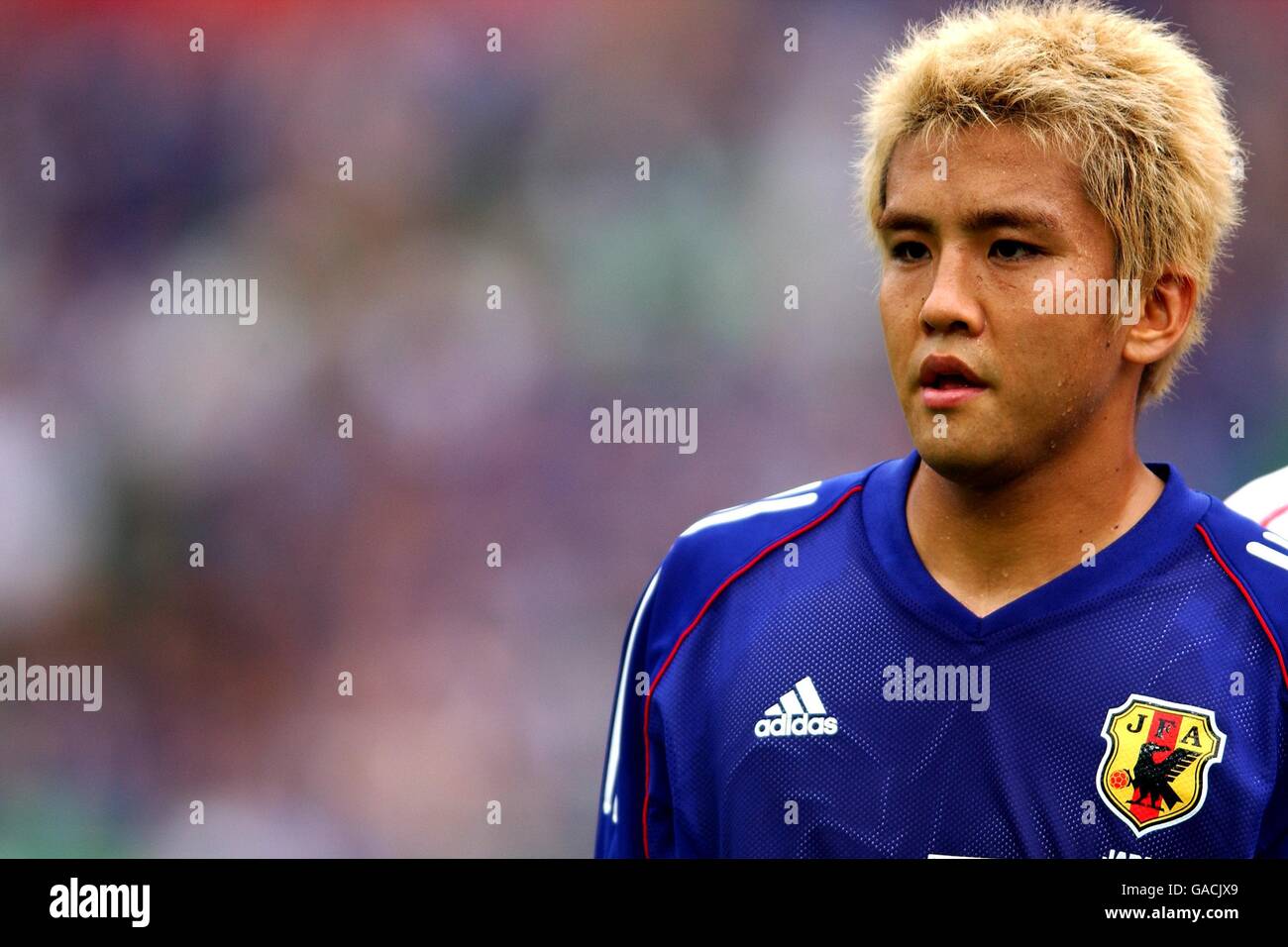 Soccer - FIFA World Cup 2002 - Group H - Tunisia v Japan. Junichi ...