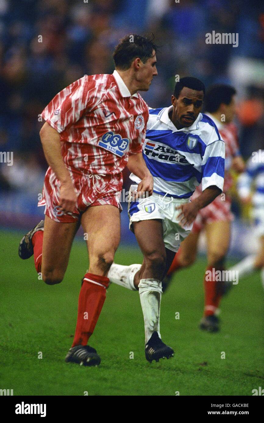 Brighton & Hove Albion's Nicky Bissett (l) and Reading's Michael Gilkes ...