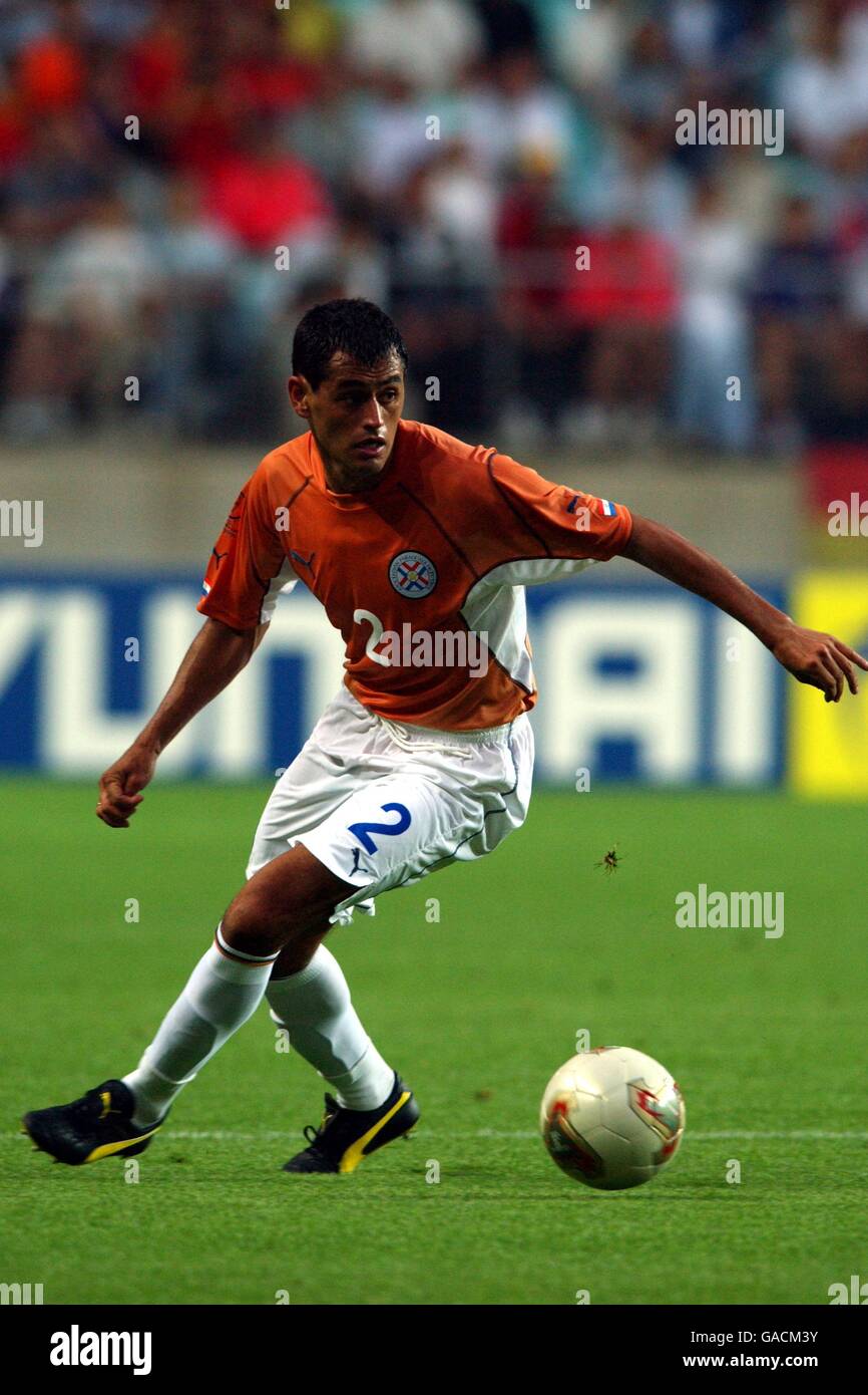 Soccer fifa world cup 2002 group b spain v paraguay hi-res stock ...