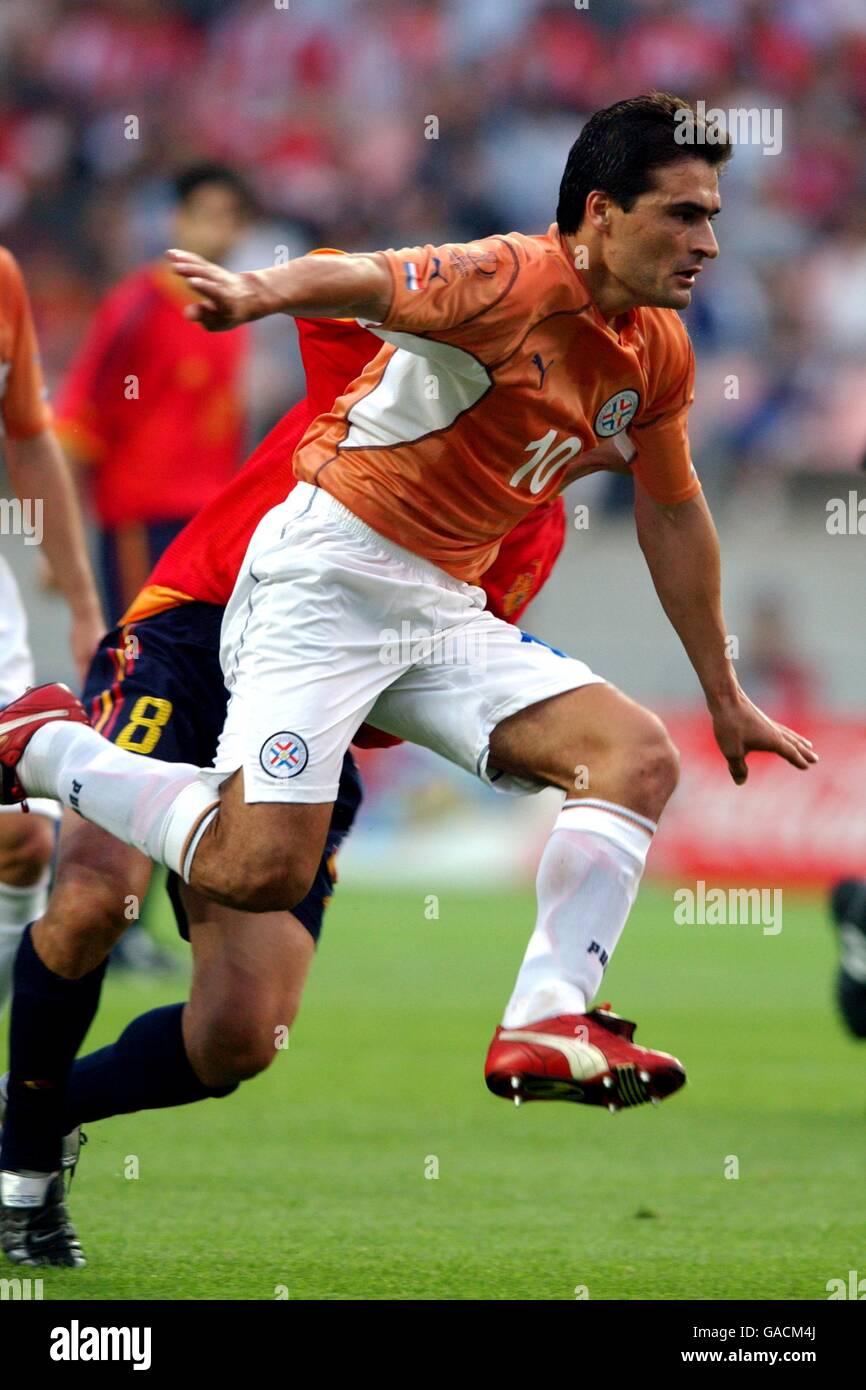 Soccer fifa world cup 2002 group b spain v paraguay hi-res stock ...