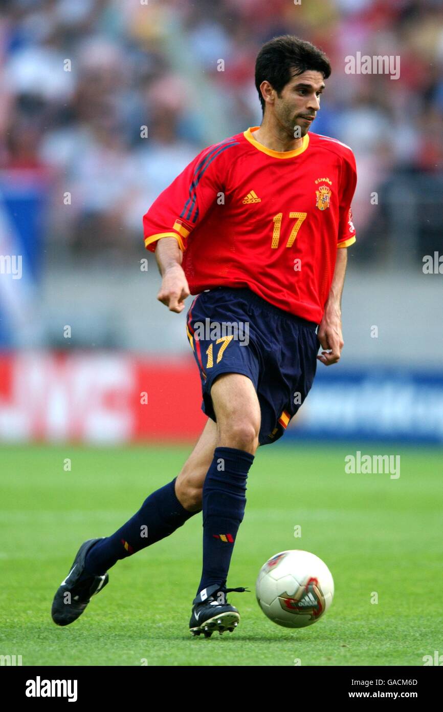 Soccer fifa world cup 2002 group b spain v paraguay hi-res stock ...