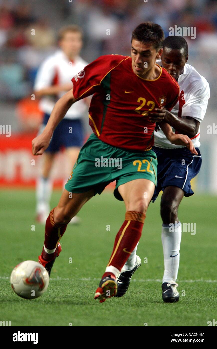 Usa portugal fifa 2002 world cup hi-res stock photography and images ...