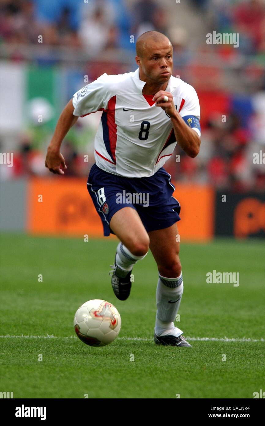 Usa portugal fifa 2002 world cup hi-res stock photography and images ...