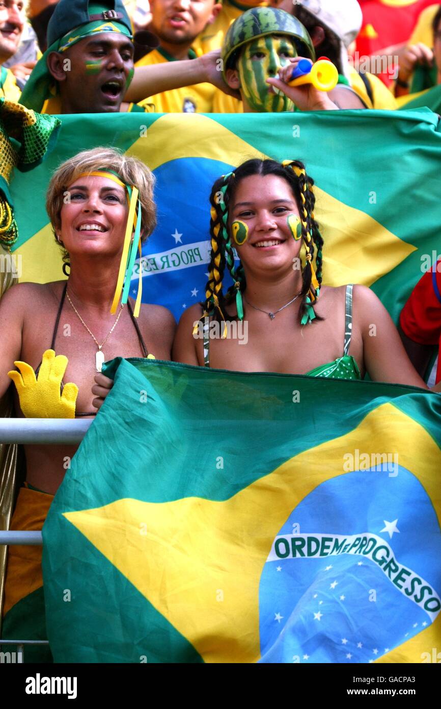 Football fans flag fifa world cup 2002 hi-res stock photography and ...