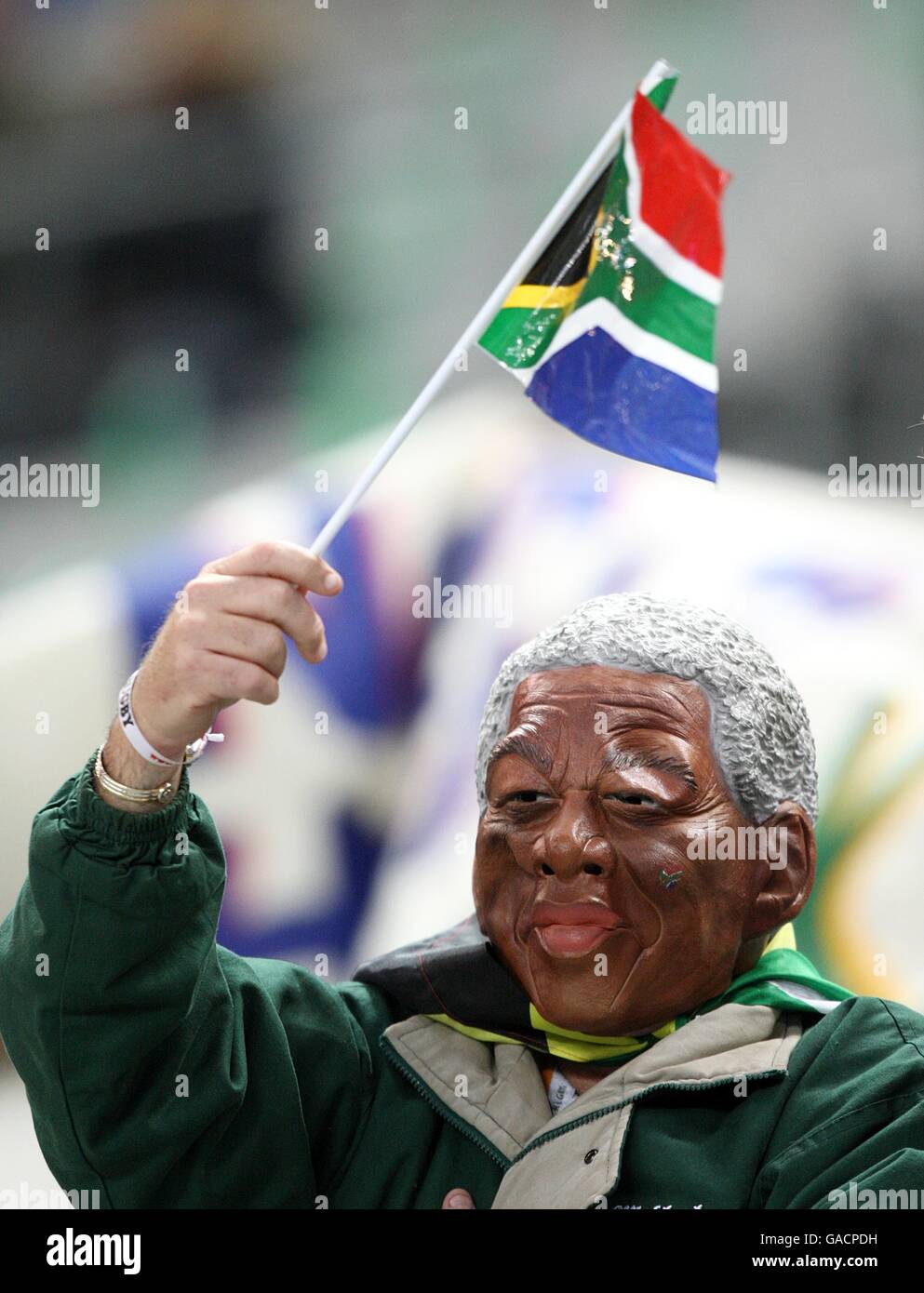 Nelson mandela rugby world cup hi-res stock photography and images - Alamy