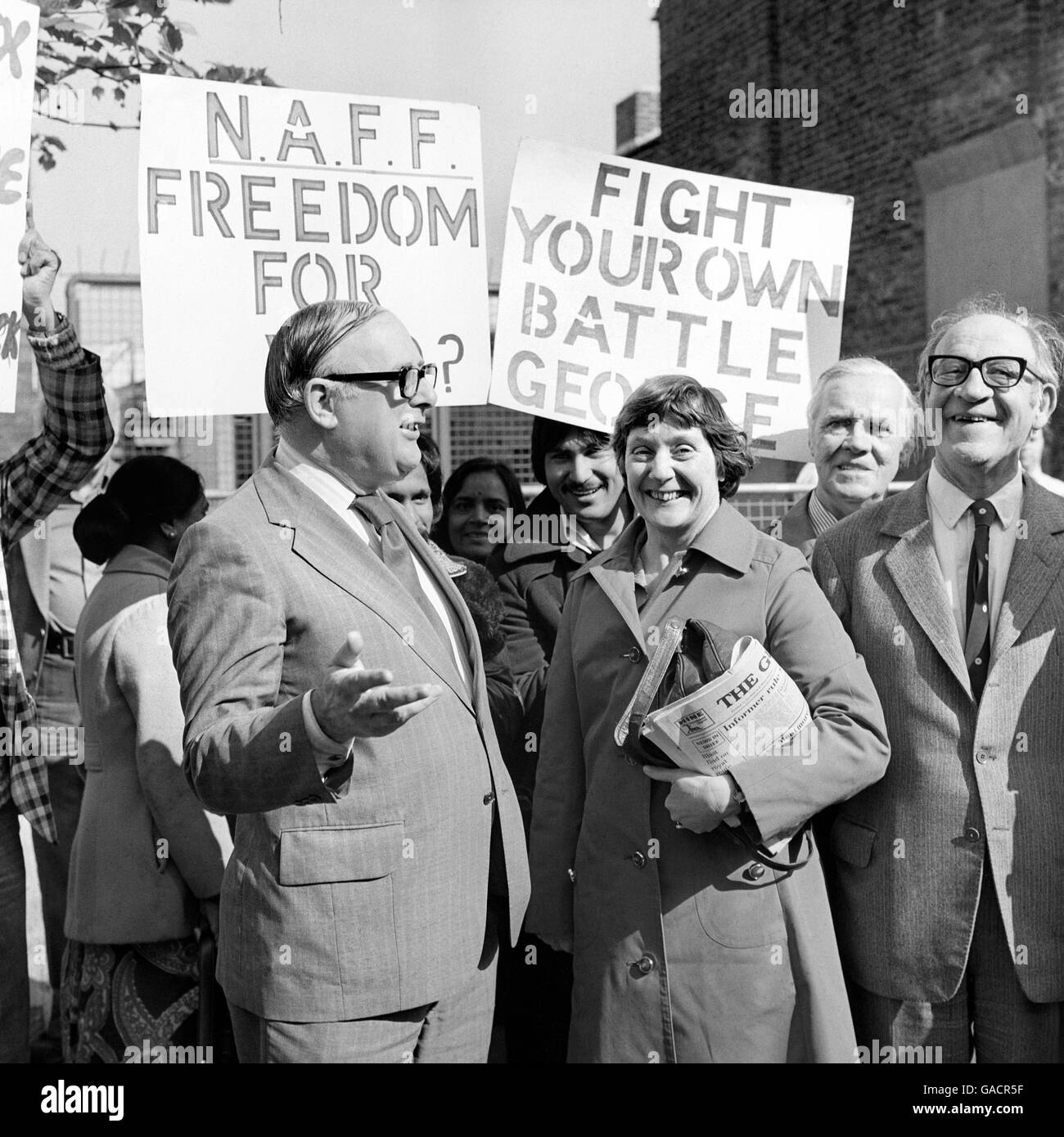 Grunwick strike hi-res stock photography and images - Alamy