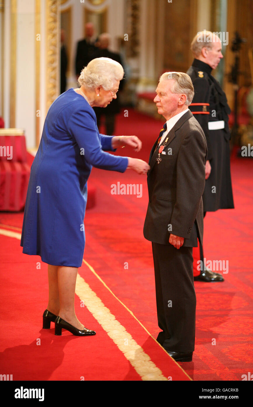 Mr warren martin hi-res stock photography and images - Alamy