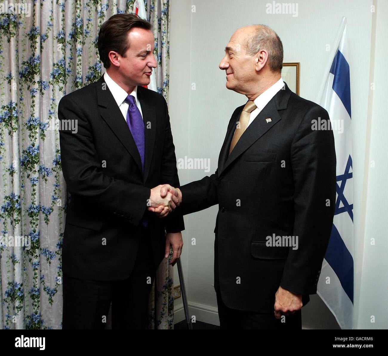 Conservative leader David Cameron meets Israeli Prime Minister Ehud ...