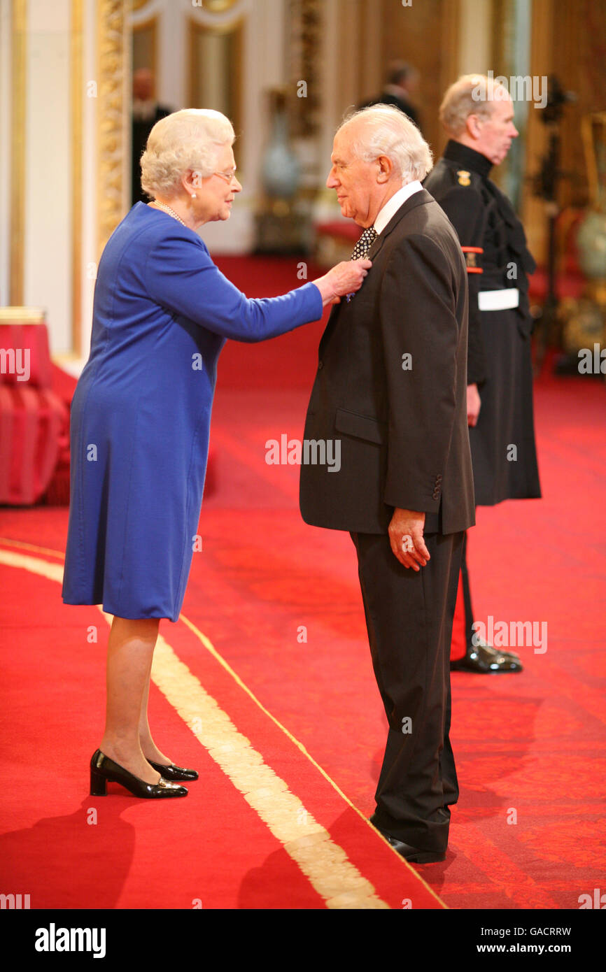 Mr geoffrey fisher hi-res stock photography and images - Alamy