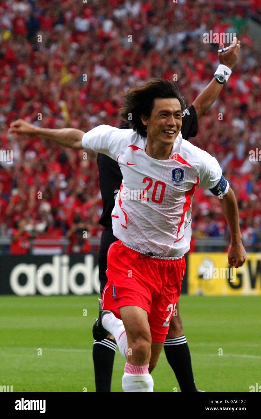 Soccer -Fifa World Cup 2002 - Quarter Final - Spain v Republic of Korea ...