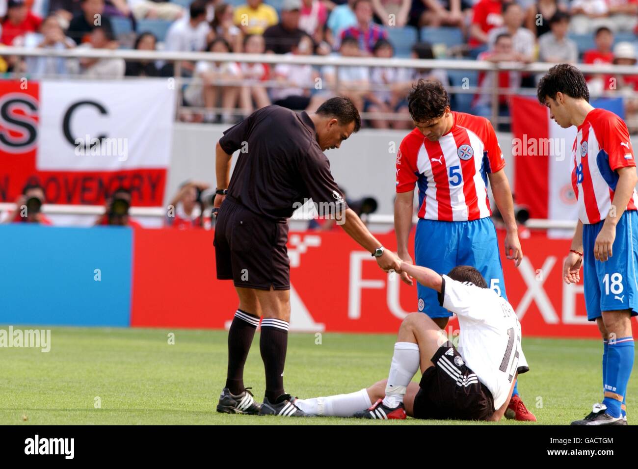 Julio cesar caceres paraguay fifa world hi-res stock photography and ...