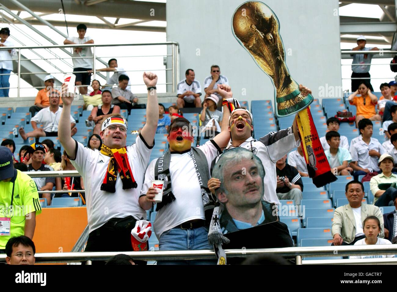 Soccer -FIFA World Cup 2002 - Second Round - Germany v Paraguay ...