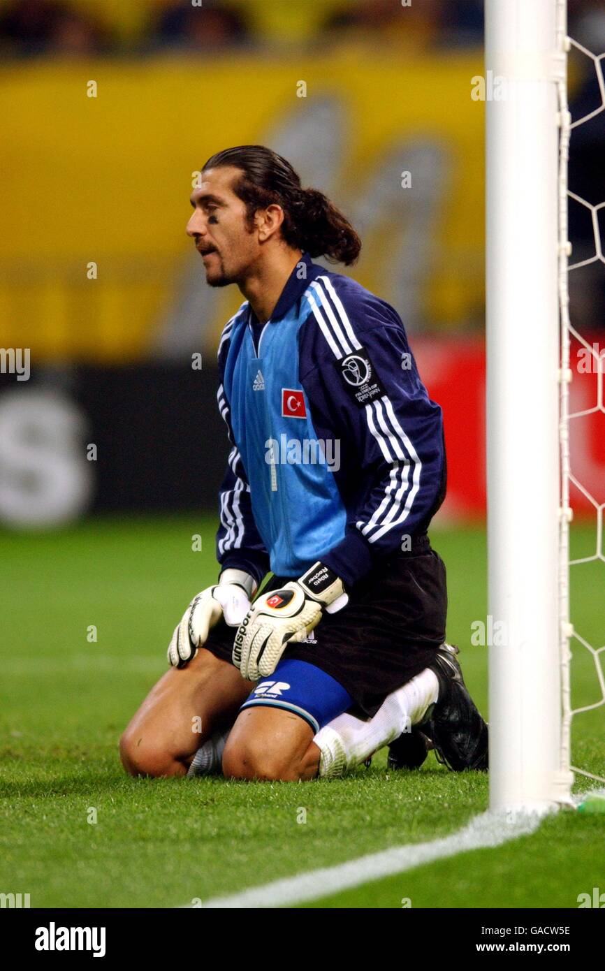 Turkeys goalkeeper rustu recber hi-res stock photography and images - Alamy