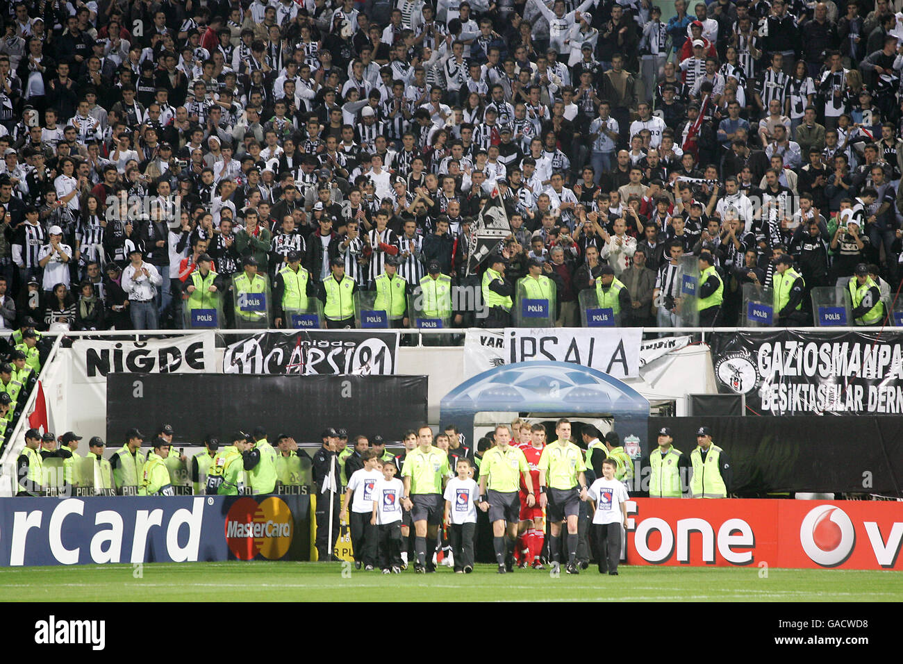 Soccer - UEFA Champions League - Group A - Besiktas v Liverpool - Inonu ...